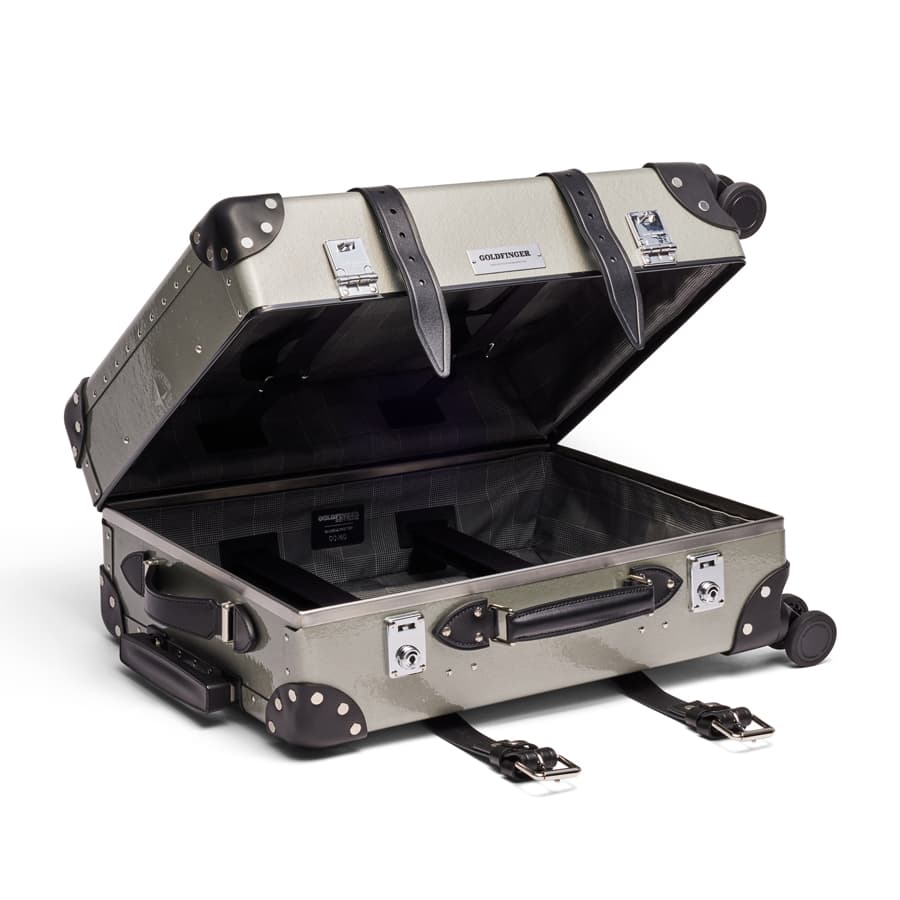 THE THINGS Supreme Box logo T-shirt | Silver Magazine