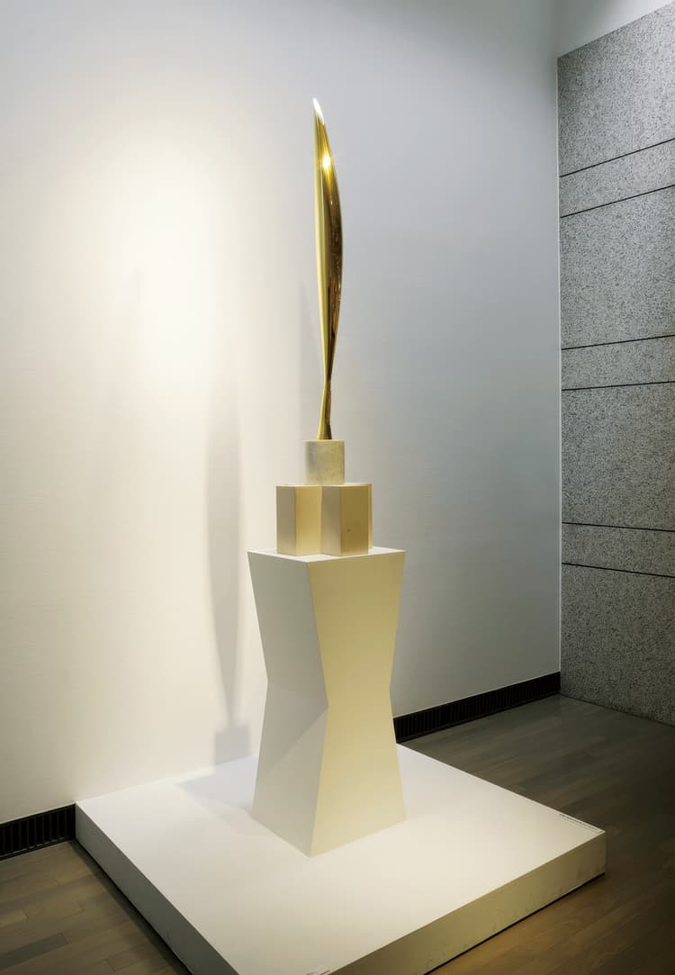 ART Bird in Space CONSTANTIN BRANCUSI | Silver Magazine